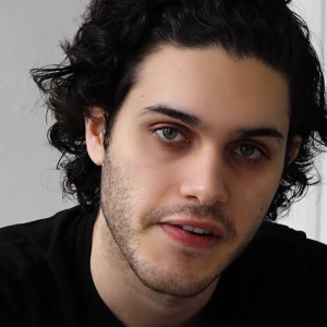 Aria Shahghasemi's Wiki: Age, Ethnicity, Parents, Net Worth