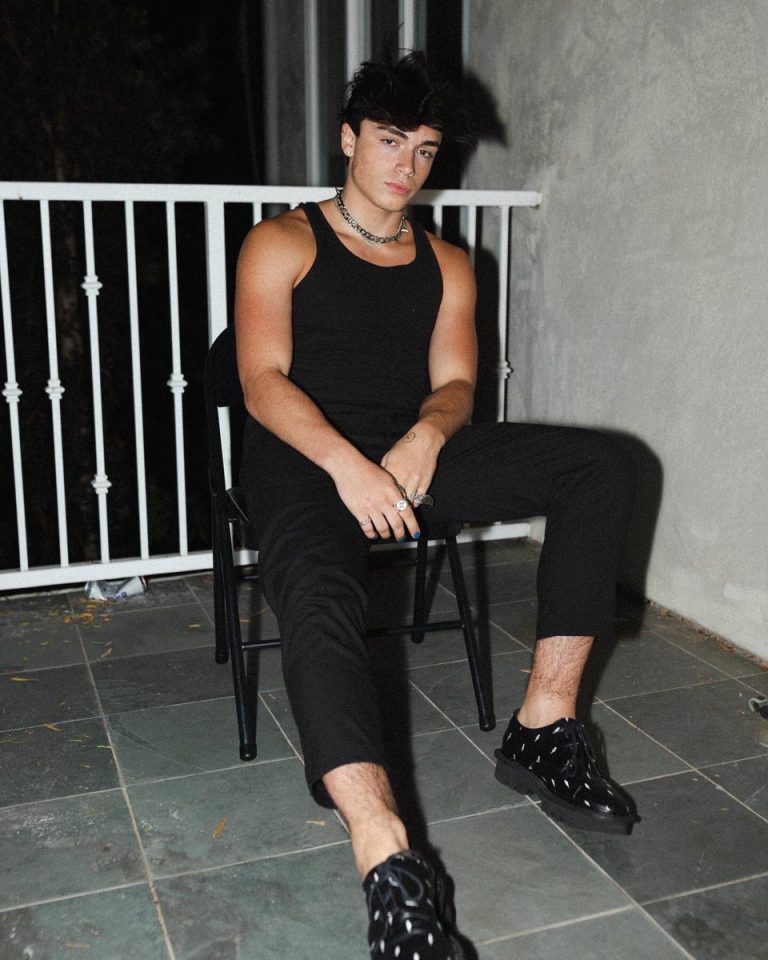 Quinton Griggs Tiktok Star Biography Age Girlfriend