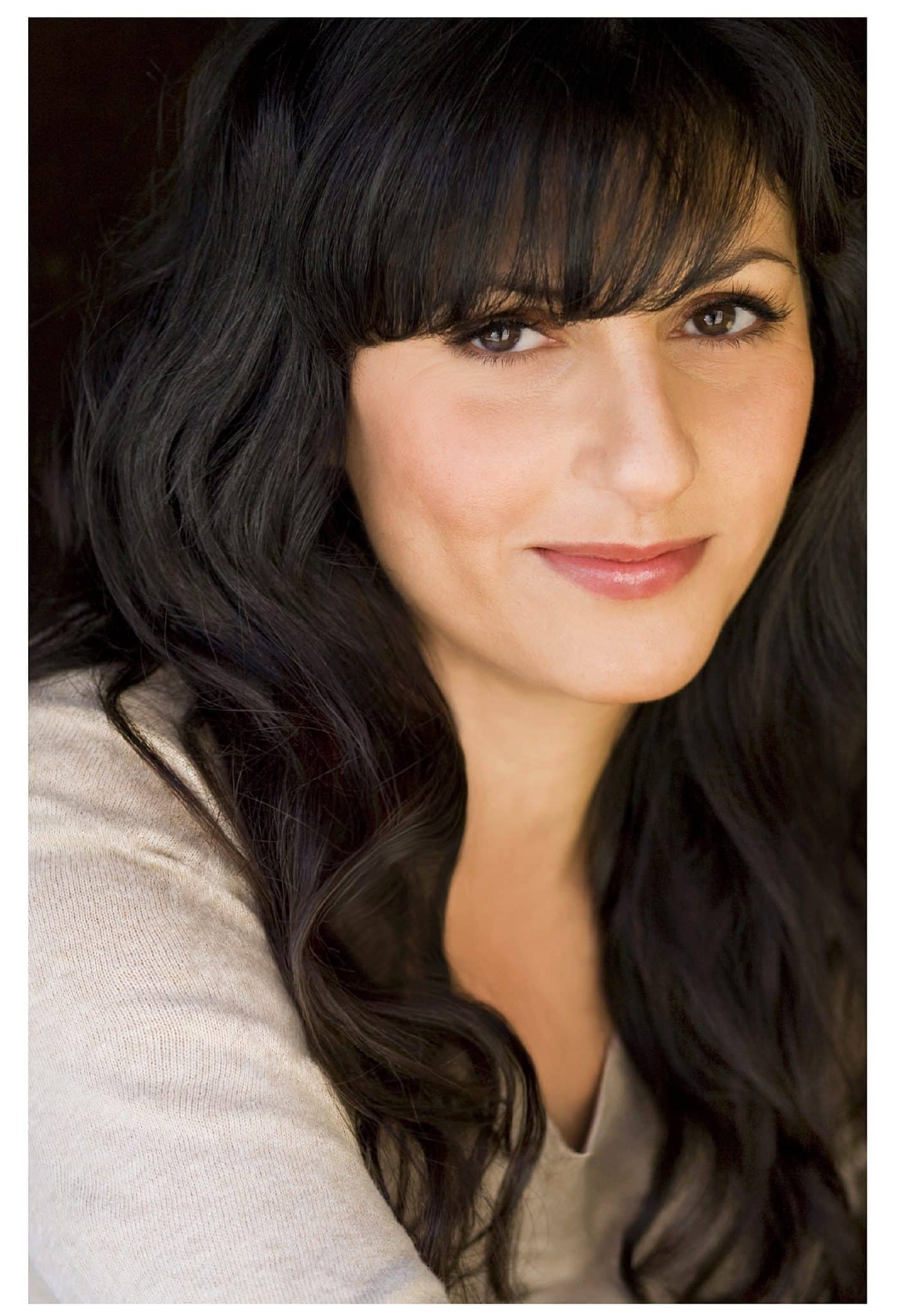 The Untold Truth About Josh Gad's Wife - Ida Darvish