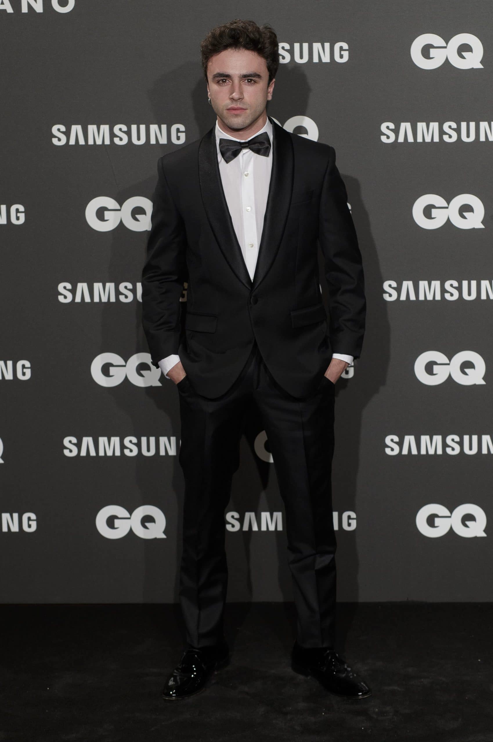 Who is Itzan Escamilla? Age, Height, Wiki, Dating. Is He Gay?