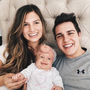 Carlin Bates' Wiki: Age, Wedding, Pregnant, Husband, Family