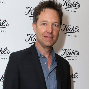 George Newbern's Net Worth, Wife, Family, Scandal, Height