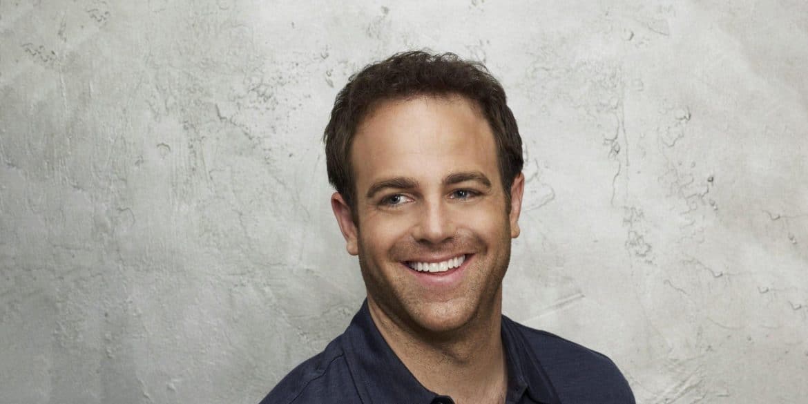 Who is Liza Weil's husband, Paul Adelstein? Daughter, Height