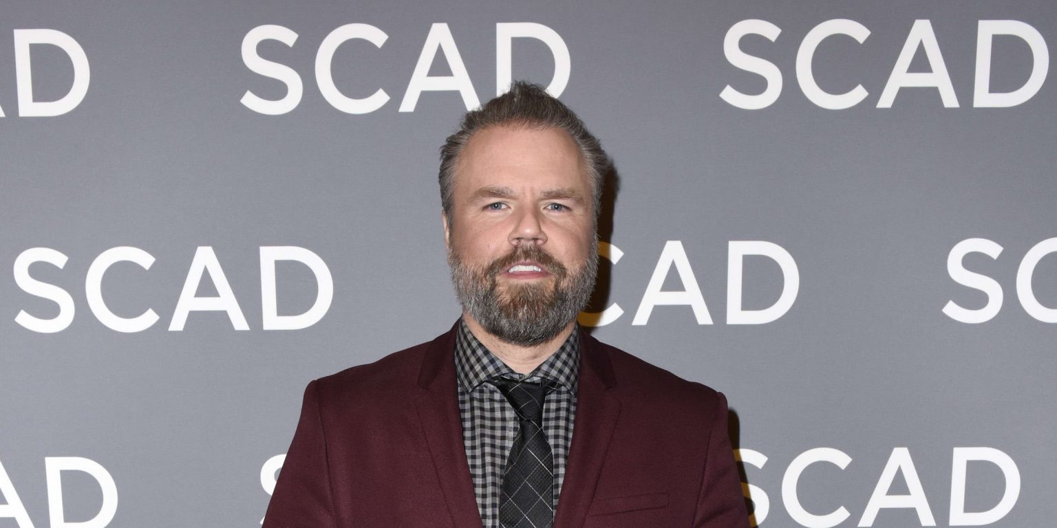 Tyler Labine's Wiki: Tattoo, Net Worth, Wife, Height, Family