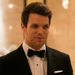 Jake Lacy's Biography: Net Worth, Wife, Children, Height