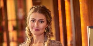 Amanda Balionis' Wiki: Age, Height, Husband, Net Worth, Kids