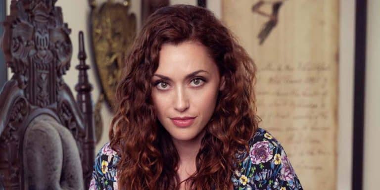 Sarah Power's Wiki: Age, Height, Boyfriend, Salary, Measurements