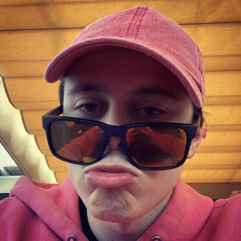 ImAllexx's Biography: Is he actually gay? Who is he dating?