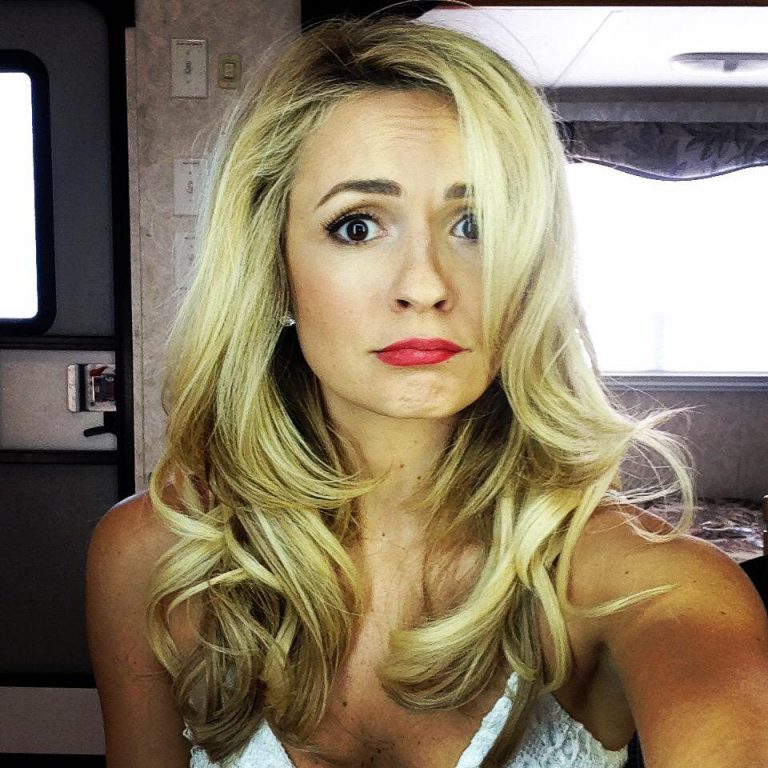 Lindsey Gort's Biography: Husband, Measurements, Net Worth