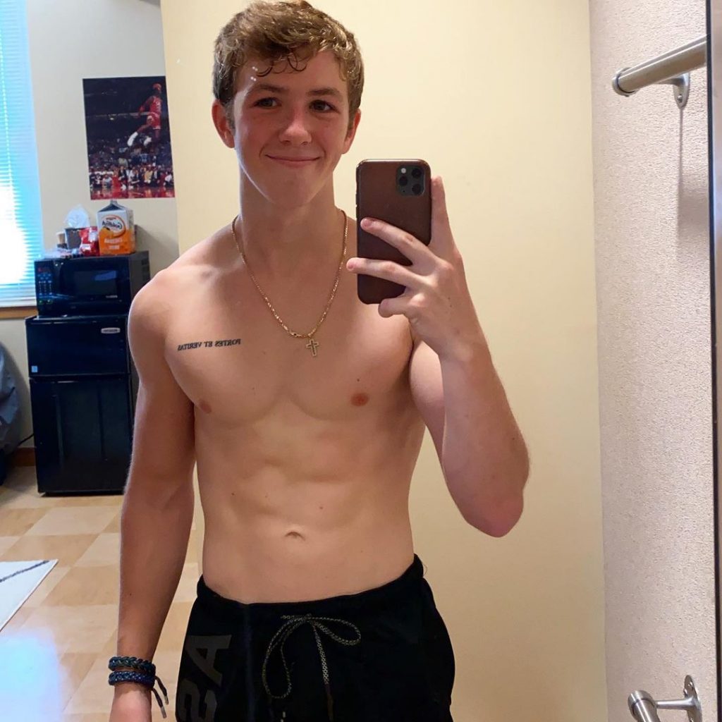 How Tall Ethan Wacker Is - Height, Age, Net Worth, Girlfriend, and Wiki