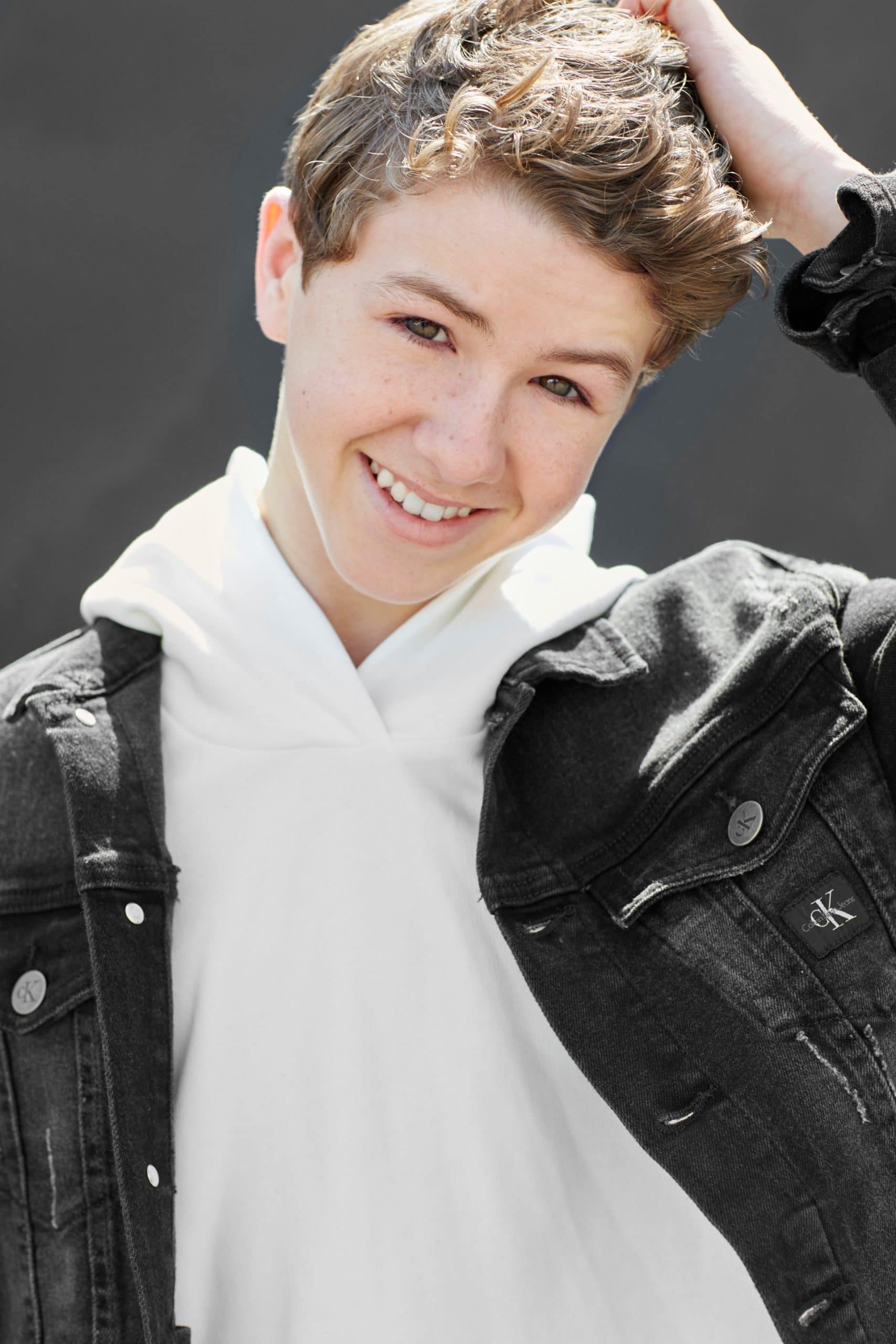 How Tall Ethan Wacker Is - Height, Age, Net Worth, Girlfriend, and Wiki