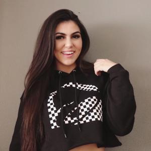 All About Mikaela Pascal: Age, Boyfriend Jack O'Shea, Net Worth