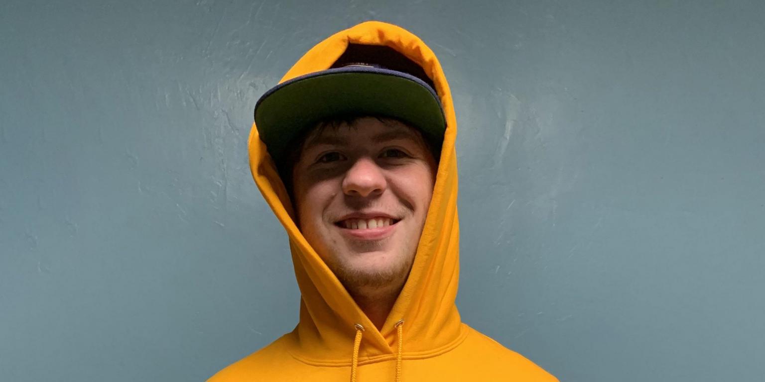 Poofesure's Biography: Real Name, Face, Net Worth, Girlfriend