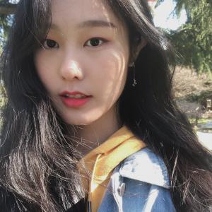 All About YouTuber 39daph: Boyfriend, Age, Net Worth, Real Name
