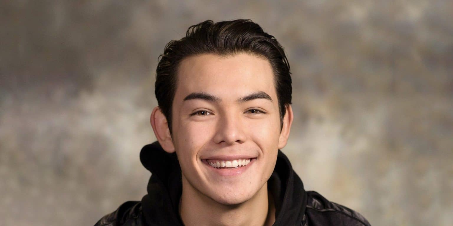 Ryan Potter (ook bekend als Beast Boy in Titans): Leeftijd, Dating. Is ...