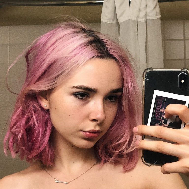 Details About Lydia Night Age, Height, Boyfriend, Net Worth, Bio