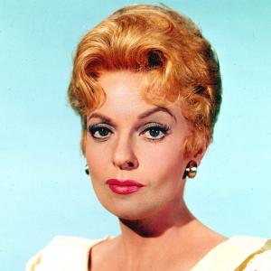 Is Carole Cook still alive? What is she doing today? Net Worth, Bio