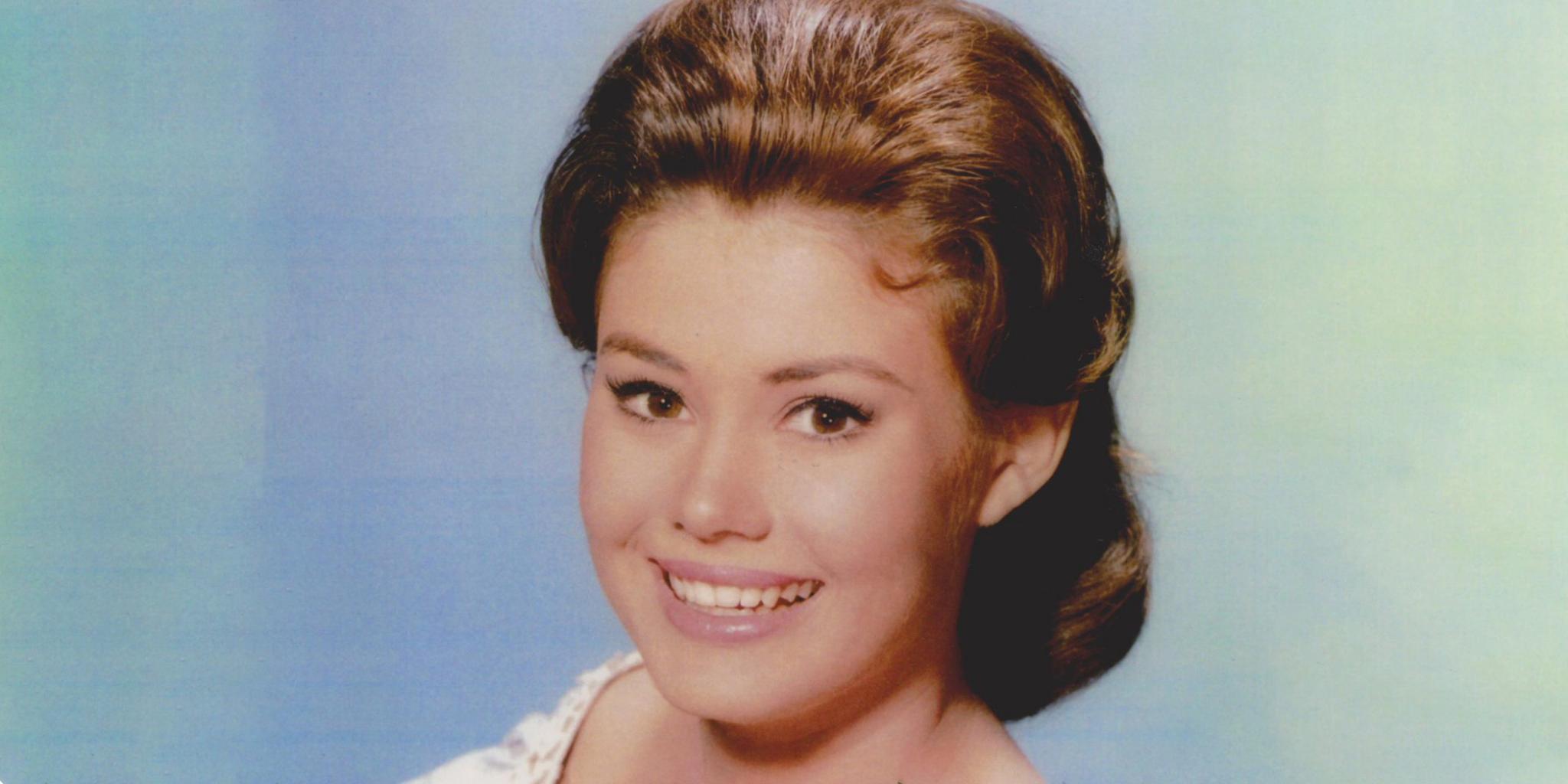 What is Roberta Shore doing today? Net Worth, Husband, Wiki