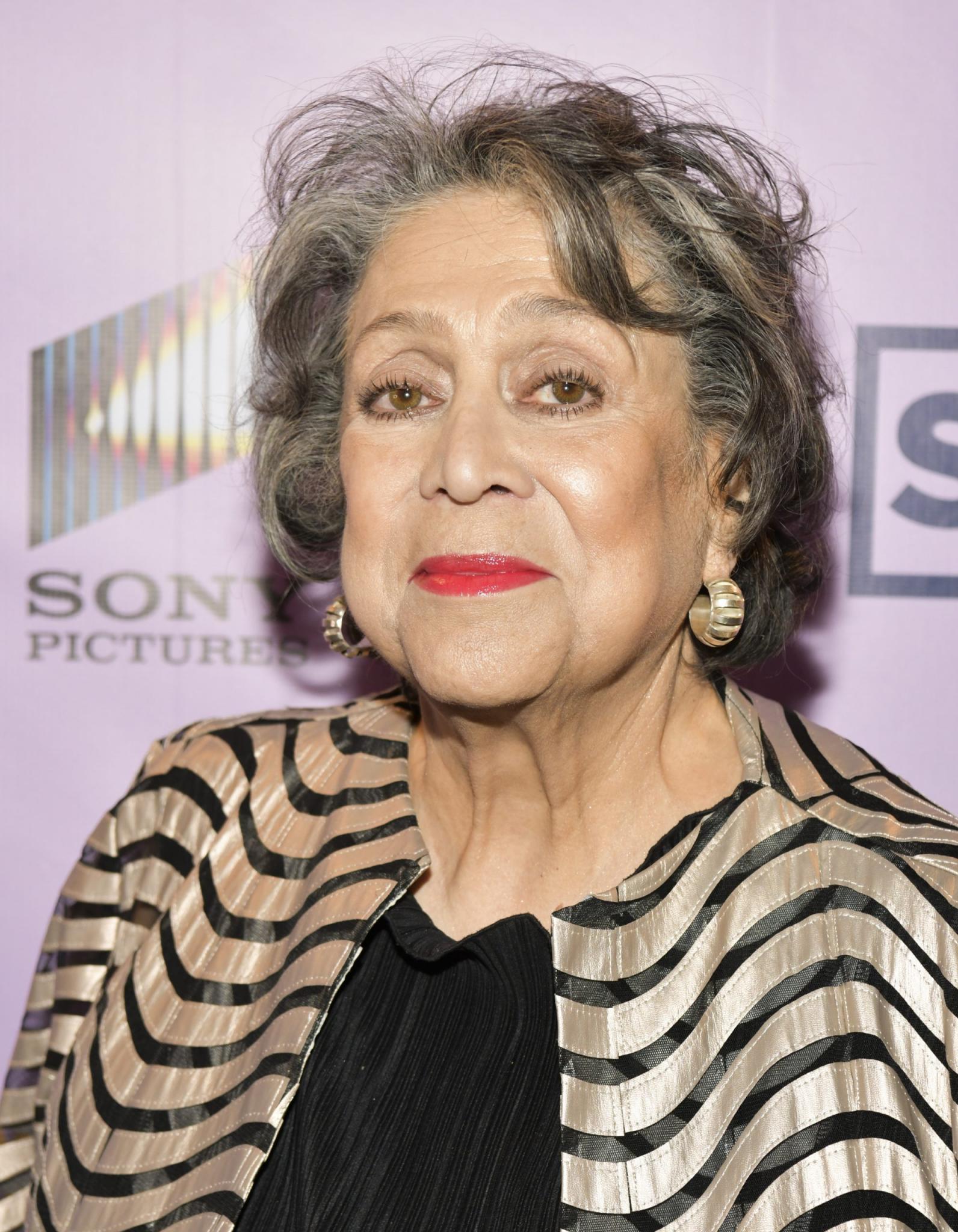 Liz Torres’ Biography, Weight Loss, Surgery, Health, Cancer, Family