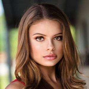 How old is Hannah Kepple? Age, Height, Boyfriend, Family, Wiki