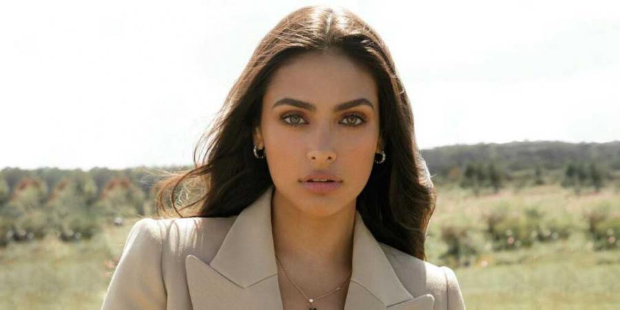 All About Renata Notni: Age, Height, Boyfriend, Net Worth, Family