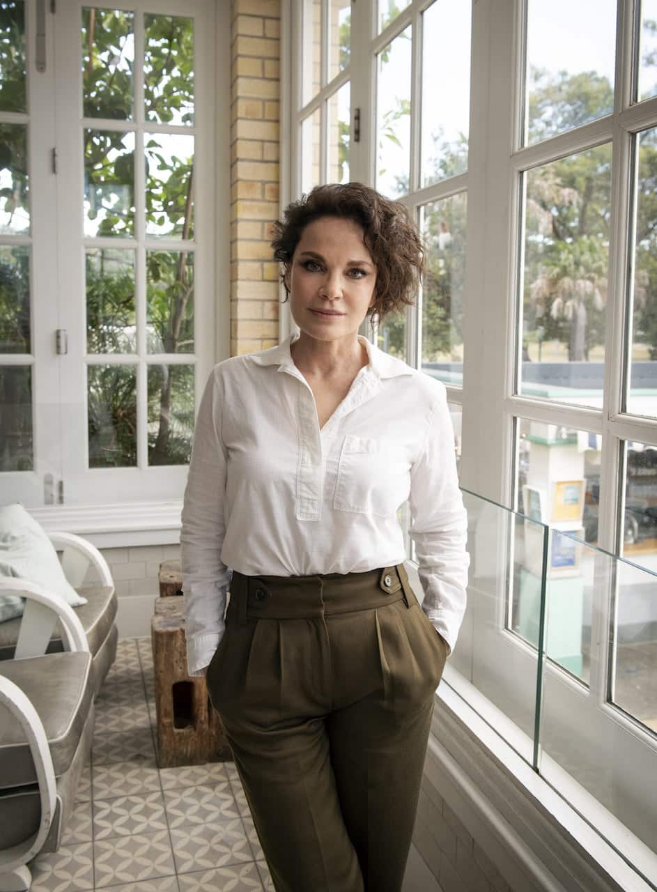 Details About Sigrid Thornton: Husband, Net Worth, Children, Wiki