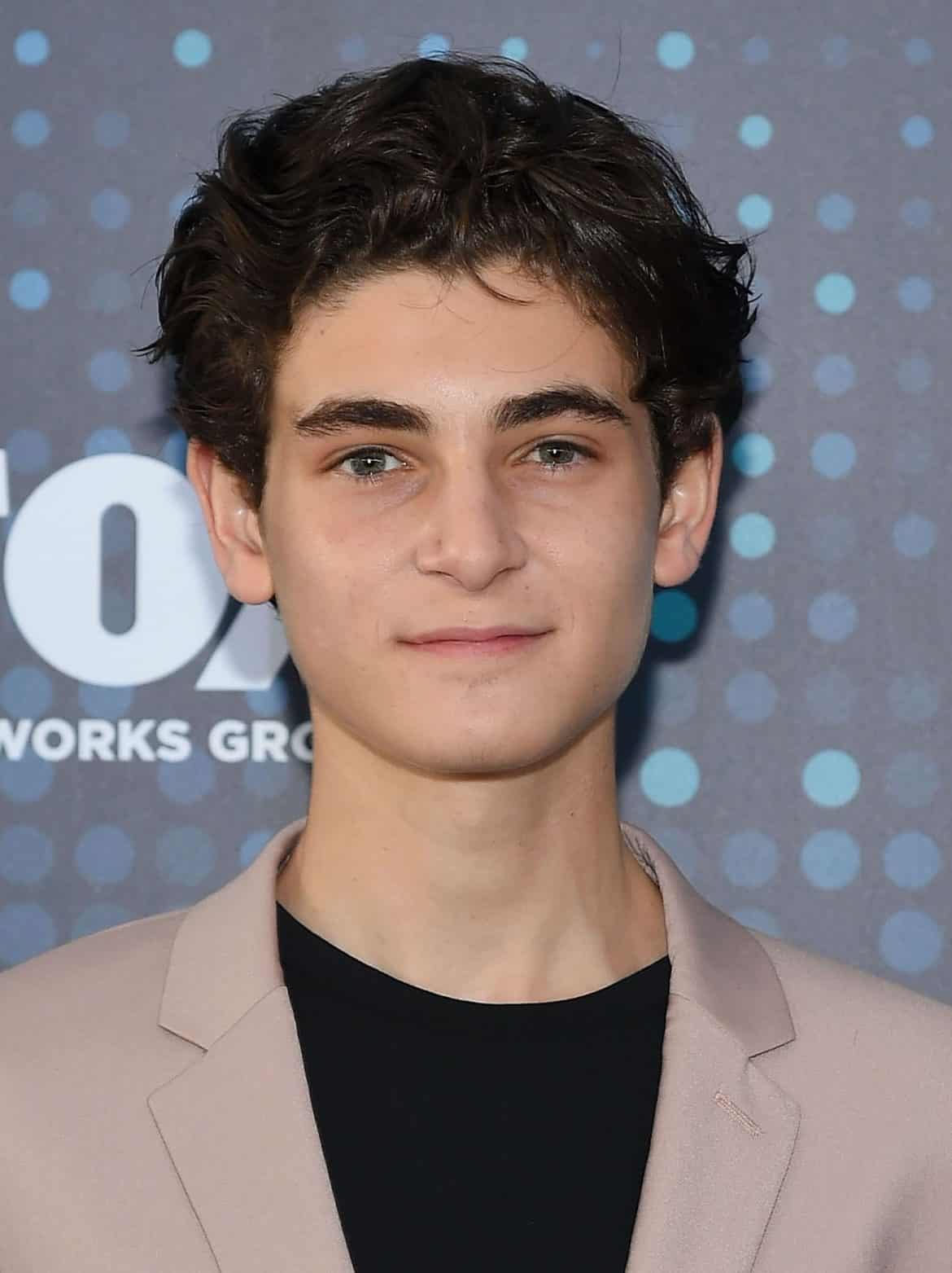 David Mazouz's Height, Age, Net Worth, Girlfriend, Parents, Wiki