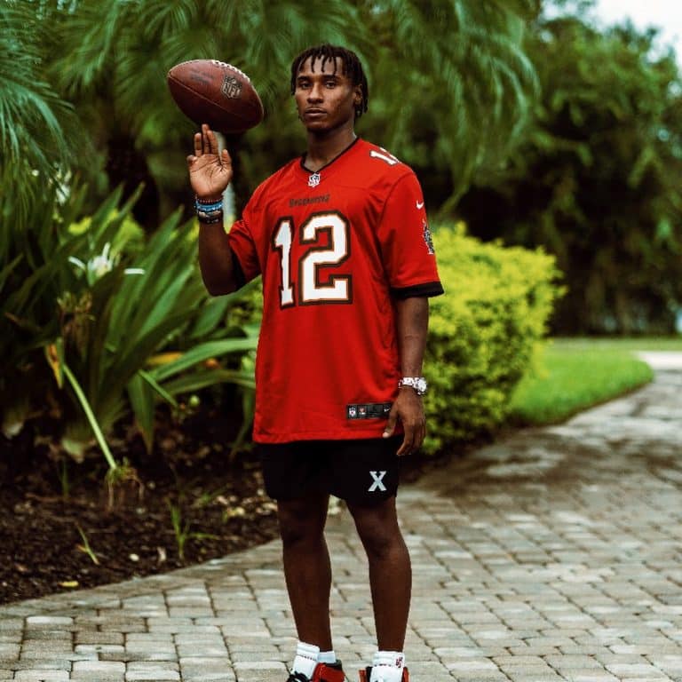 Deestroying (NFL) Wiki: Donald De La Haye Net Worth, Real Name