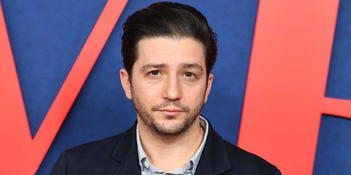 John Magaro's Height, Net Worth, Body, Relationships, Biography