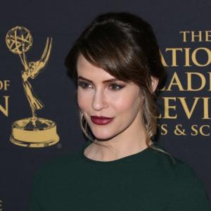 Where is Linsey Godfrey now? Married? Husband, Net Worth