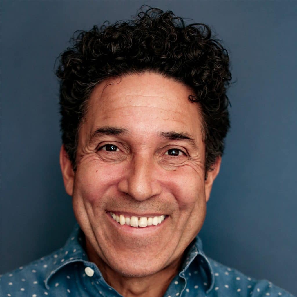 Oscar Nunez's Biography: Wife, Net Worth, Height, Gay Rumors