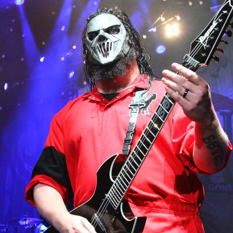 The Untold Truth About Slipknot's Guitarist - Mick Thomson