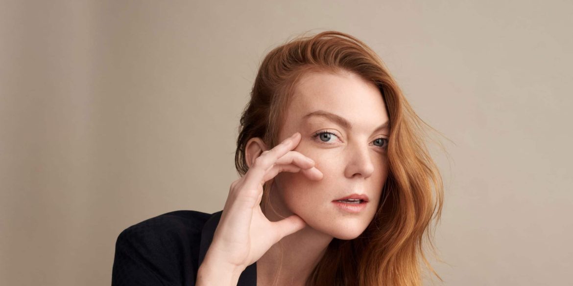 Details About Emily Coutts: Age, Height, Husband, Net Worth, Wiki