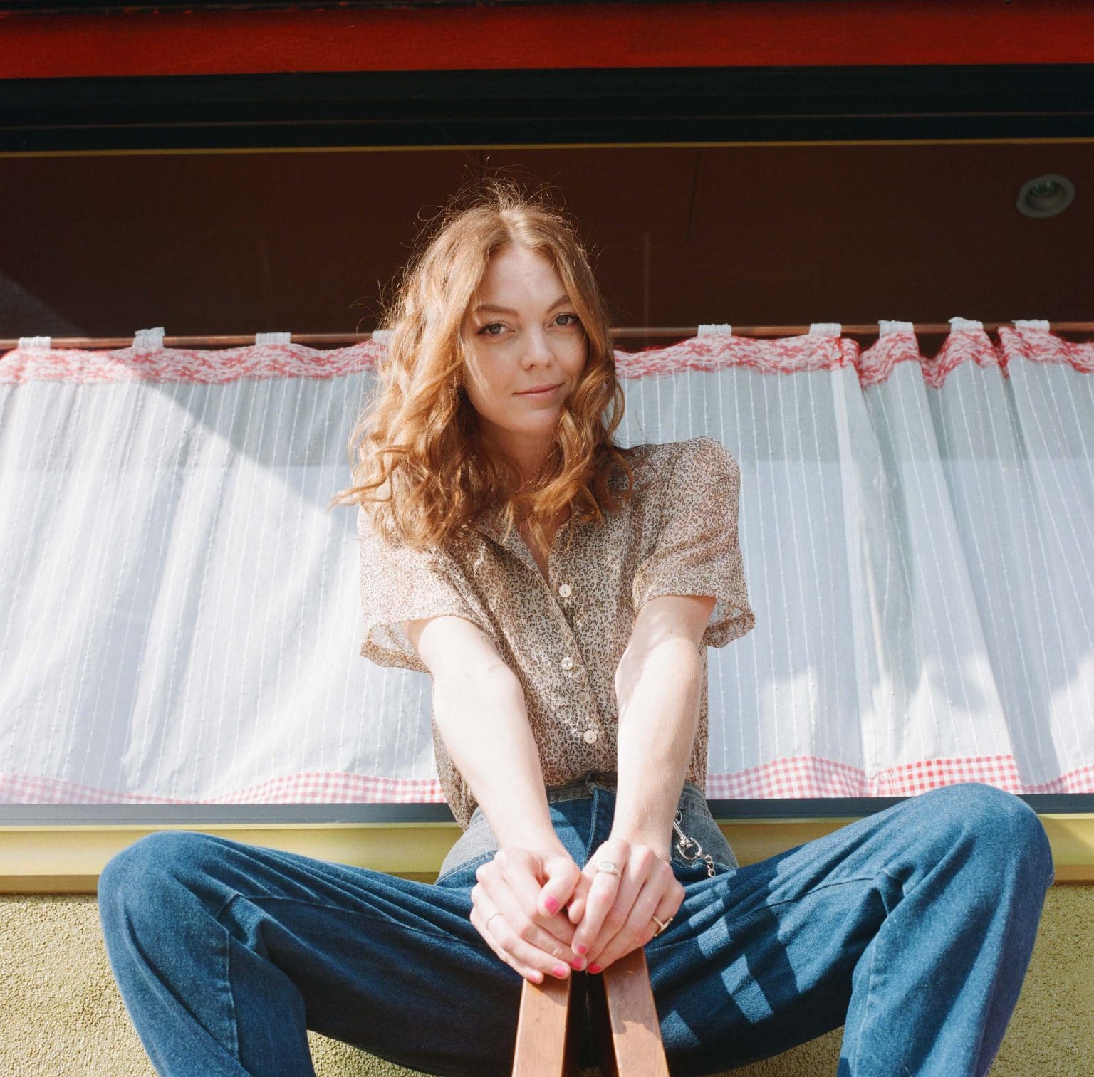 Details About Emily Coutts: Age, Height, Husband, Net Worth, Wiki