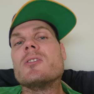 Who is Skweezy Jibbs? Real Name, Age, Net Worth, Girlfriend, Bio
