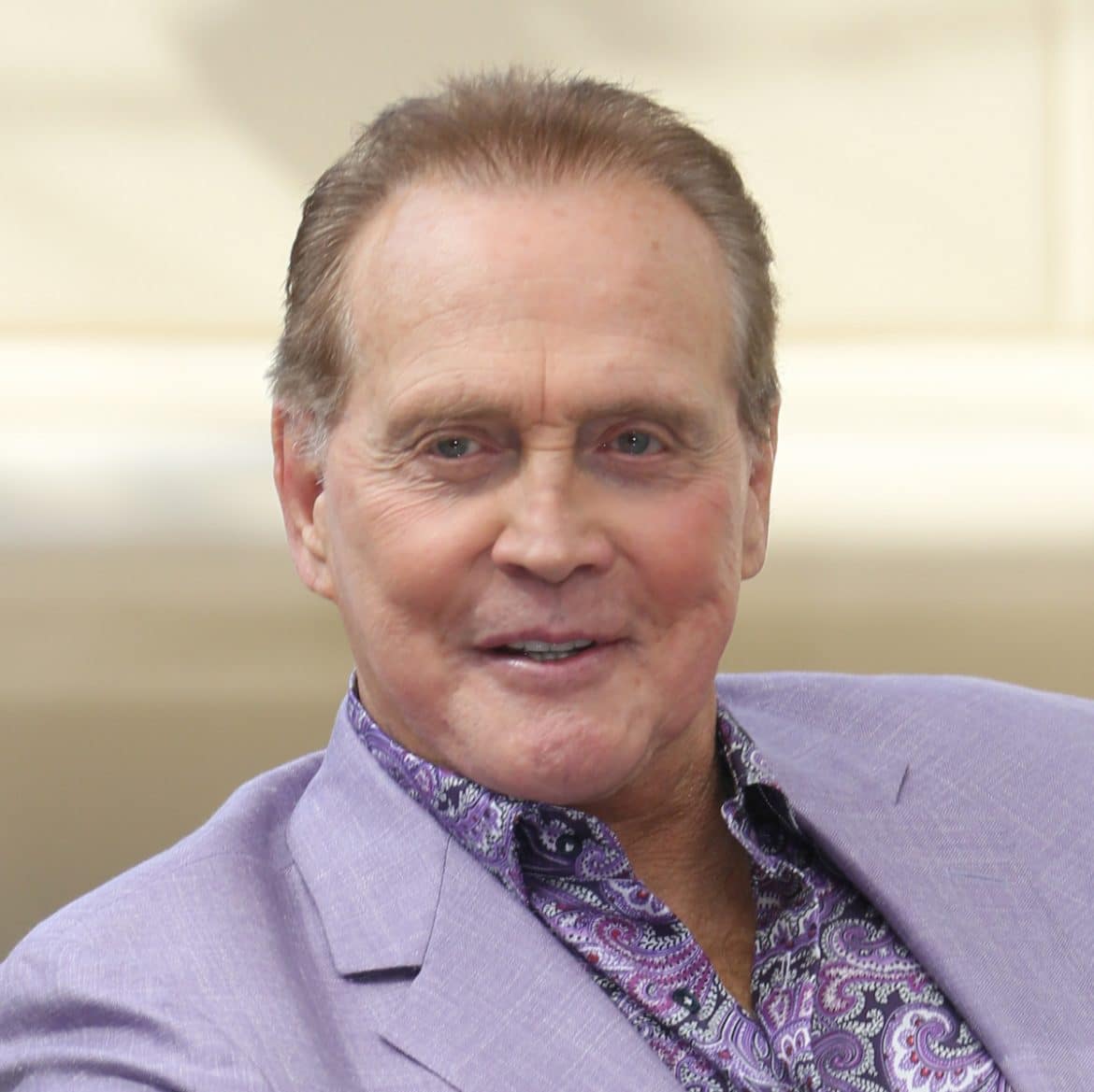 Detalles sobre Lee Majors: esposa, patrimonio neto, divorcio, hijos, edad.