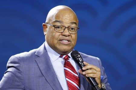 Mike Tirico's (NBC) Biography: Salary, Height, Wife, Daughter, Bio