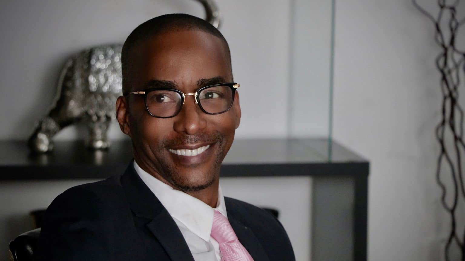 What is Miguel A. Núñez Jr. doing now? Wife, Net Worth, Height