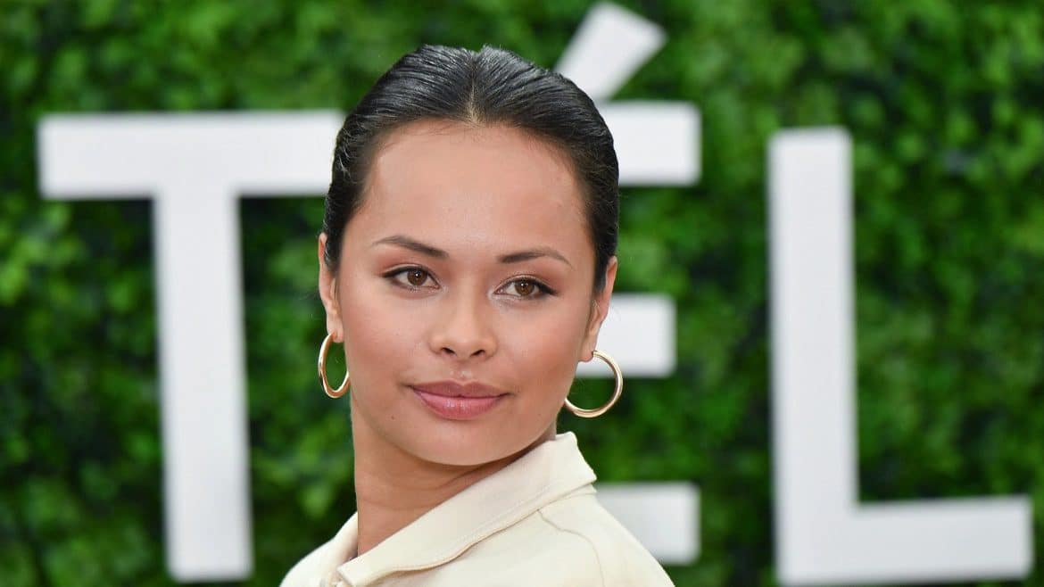 About Frankie Adams Bio - aka Roberta Draper in 'The Expanse'
