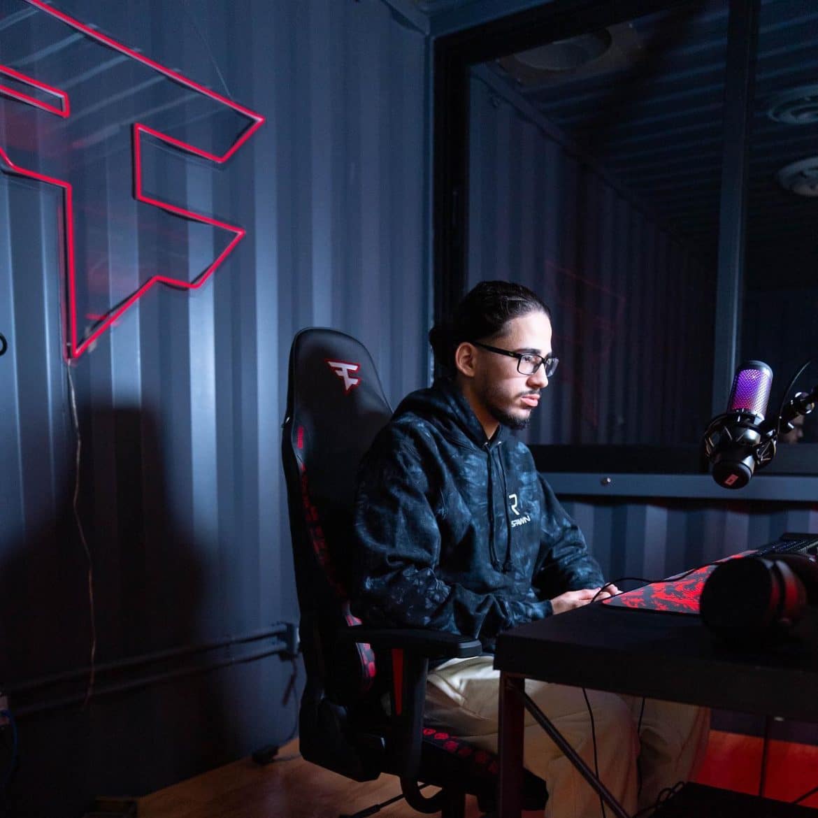 What is FaZe Sway famous for? His Age, Height, GF, Net Worth