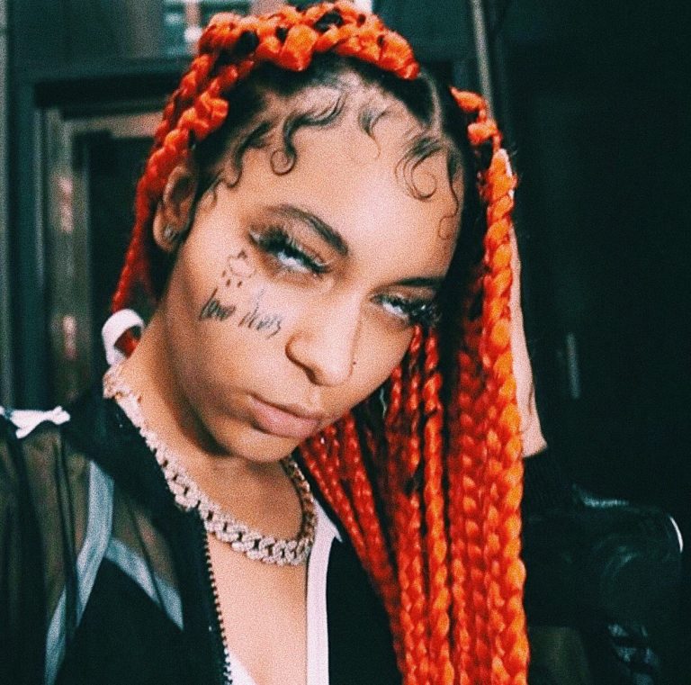 What is Ayleks Famous for? Her Age, Height, Boyfriend, Net Worth